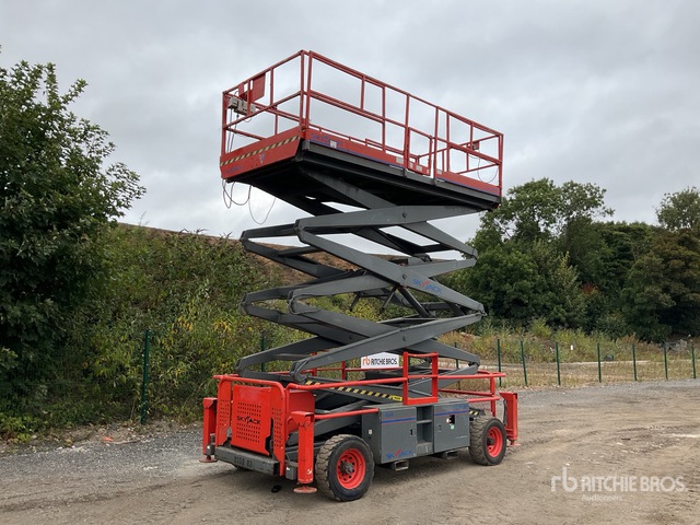 2008 Skyjack SJ9250 4x4 Diesel Scissor Lift | Ritchie Bros. Auctioneers
