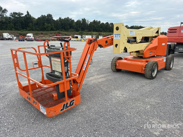 2006 JLG E450AJ 2WD Electric Articulating Boom Lift | Ritchie Bros ...