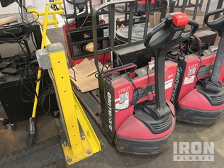2016 Raymond 8210 4500 lb Electric Pallet Jack in Houston, Texas ...