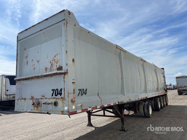1997 Universal 47 ft 5/Axle Refuse Trailer | Ritchie Bros. Auctioneers