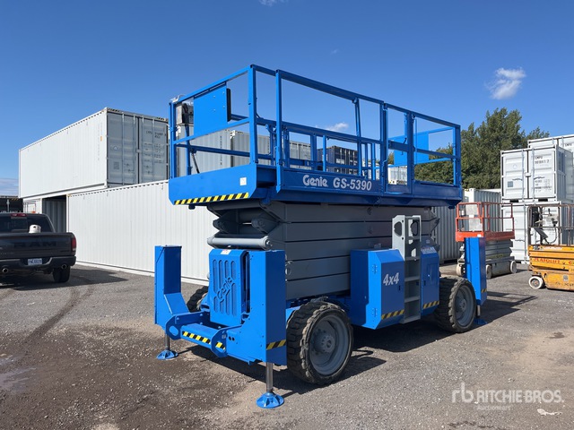 2002 Genie GS5390 4x4 Dual Fuel Scissor Lift | Ritchie Bros. Auctioneers