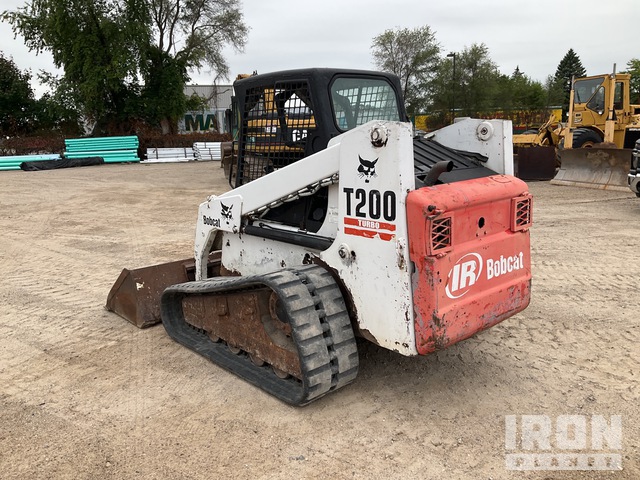 2001 Bobcat T200 Compact Track Loader in Mount Pleasant, Michigan ...
