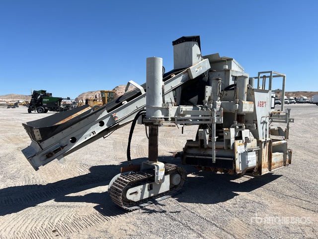 Power Curber 5500B Curb and Gutter Machine | Ritchie Bros. Auctioneers