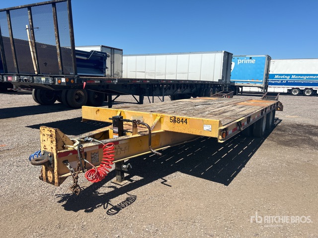 2000 Trail King TK40 24 ft T/A Equipment Trailer | Ritchie Bros ...