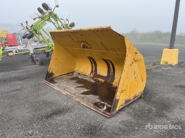 Garier 10 ft Q/C Wheel Loader Bucket | Ritchie Bros. Auctioneers