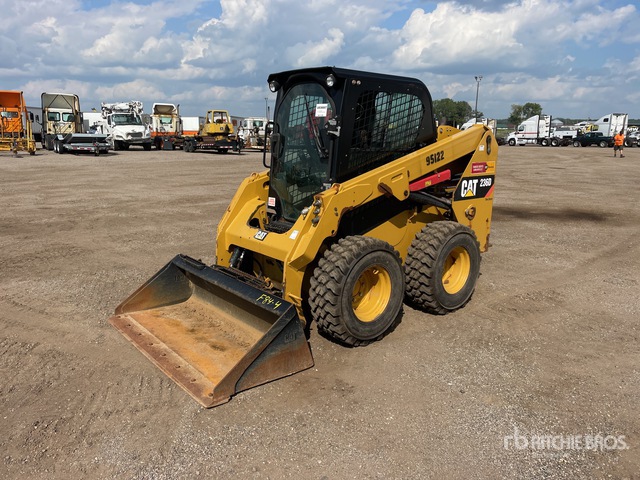 2018 Cat 236D Two-Speed Skid Steer Loader | Ritchie Bros. Auctioneers