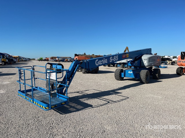 2015 Genie S85 4WD Diesel Telescopic Boom Lift | Ritchie Bros. Auctioneers