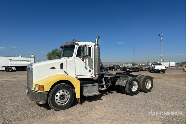 2005 Peterbilt 385 6x4 T/A Day Cab Truck Tractor | Ritchie Bros ...