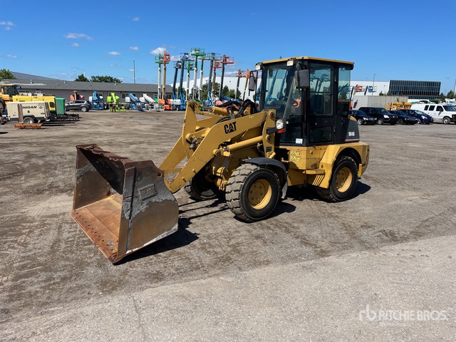 2005 Cat 904B Wheel Loader | Ritchie Bros. Auctioneers