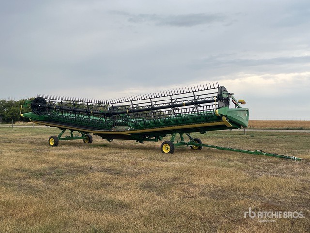 2023 John Deere HD45R 45 ft Hinged draper Combine Header | Ritchie Bros ...
