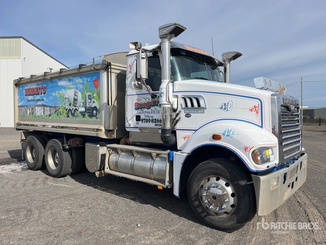 2019 Mack CMHR Trident 6x4 Tipper Truck | Ritchie Bros. Auctioneers