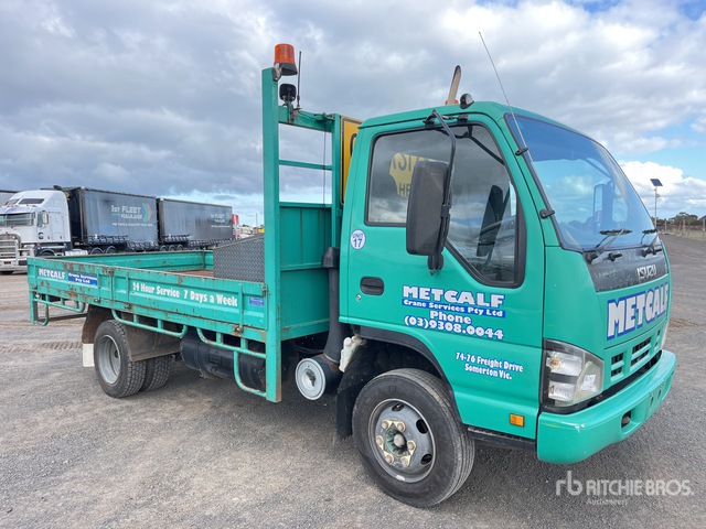 2005 Isuzu NPR 300 4x2 Flatbed Truck | Ritchie Bros. Auctioneers