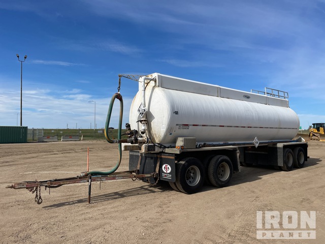 2010 Comptank 30700 L Quad/A Pup Trailer cisterna | Ritchie Bros ...