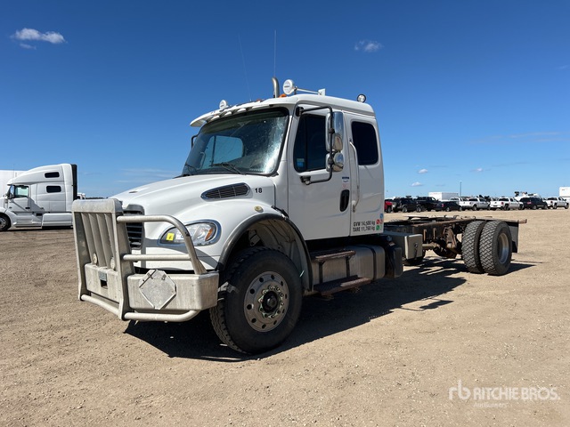 2014 Freightliner M2 106 4x2 Extended Cab Cab and Chassis | Ritchie ...