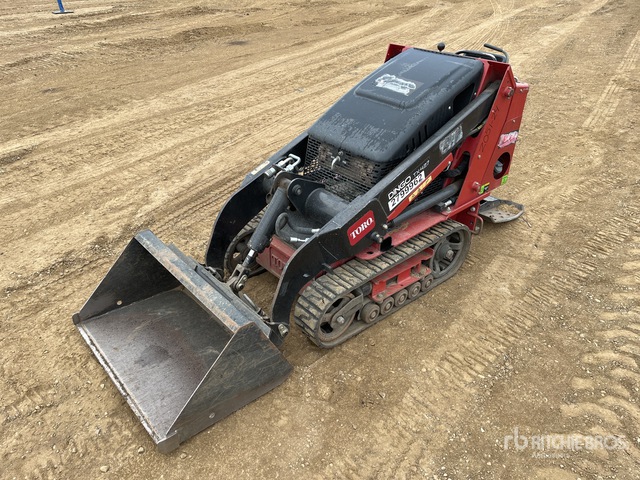 2019 Toro Dingo TX427 Mini Compact Track Loader | Ritchie Bros. Auctioneers