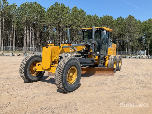 2006 John Deere 770D Motor Grader | Ritchie Bros. Auctioneers