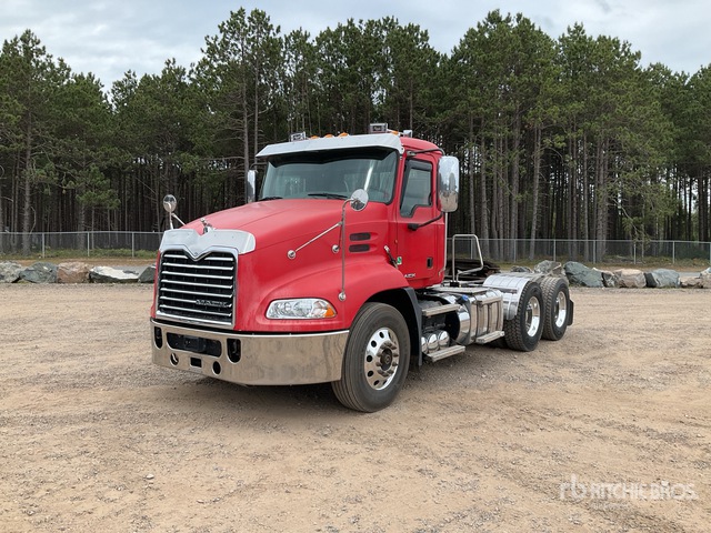 2015 Mack CXU613 6x4 T/A Day Cab Truck Tractor | Ritchie Bros. Auctioneers