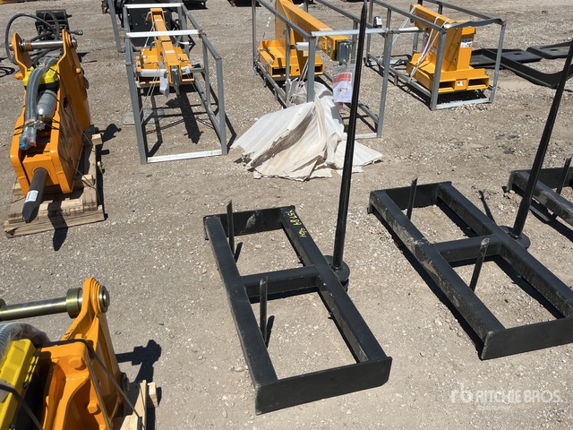 All-Star 45 in Skid Steer Bale Spear (Unused) | Ritchie Bros. Auctioneers