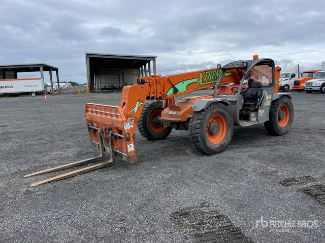 2010 Xtreme XR1045 Telehandler | Ritchie Bros. Auctioneers