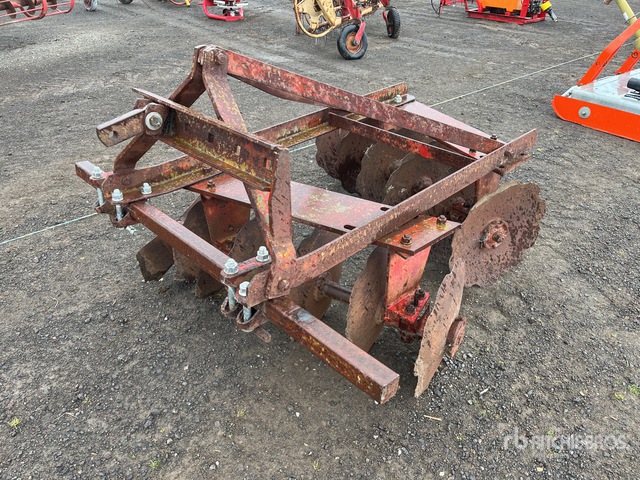 Massey Ferguson 581 3-Point Offset Disc | Ritchie Bros. Auctioneers