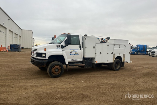 2007 GMC C5500 4x4 Service Truck | Ritchie Bros. Auctioneers