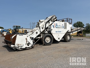 Roadtec SB1500D Wheel Asphalt Transfer Machine in Muskogee, Oklahoma ...