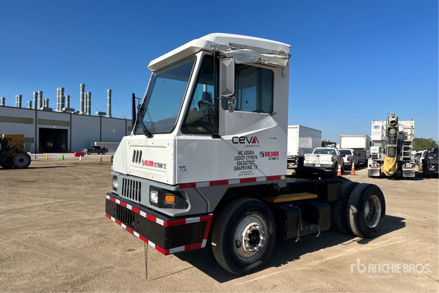 2015 Capacity Sabre 5 4x2 Spotter Truck | Ritchie Bros. Auctioneers