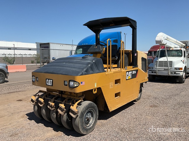 2013 Cat CW-14 9 Wheel Pneumatic Roller | Ritchie Bros. Auctioneers