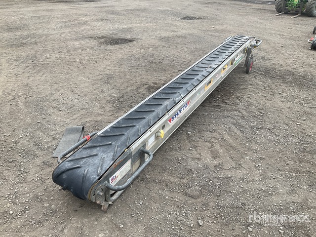 2016 Mace Shifta Material Hoist | Ritchie Bros. Auctioneers