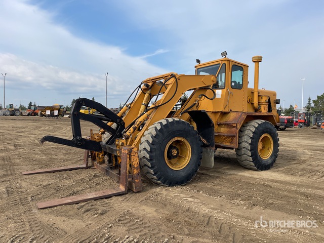Patrick ARR7 14000 lb 4x4 Rough Terrain Forklift | Ritchie Bros ...