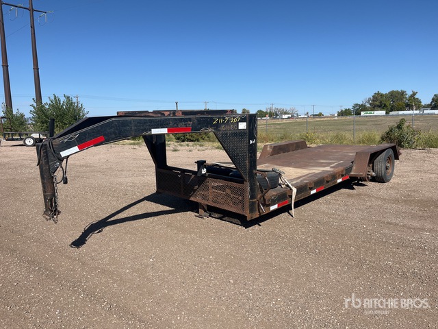 1999 RCM 20 ft T/A Equipment Trailer | Ritchie Bros. Auctioneers