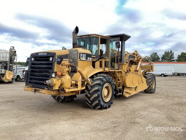 2006 Cat RM-500 Wheel Soil Stabilizer Reclaimer | Ritchie Bros. Auctioneers