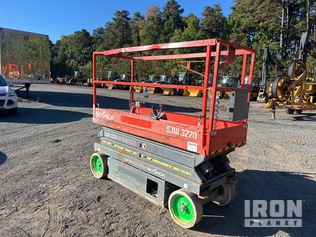 2013 Skyjack SJIII 3220 Electric Scissor Lift in North East, Maryland ...