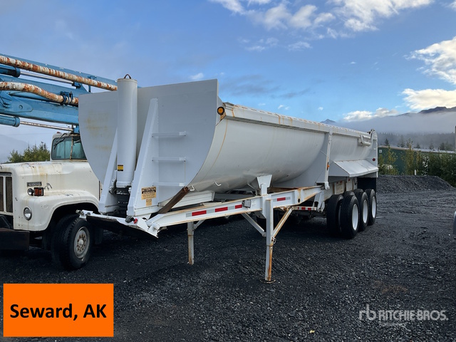2001 CTS 32 ft Tri/A Quarter Frame End Dump Trailer | Ritchie Bros ...