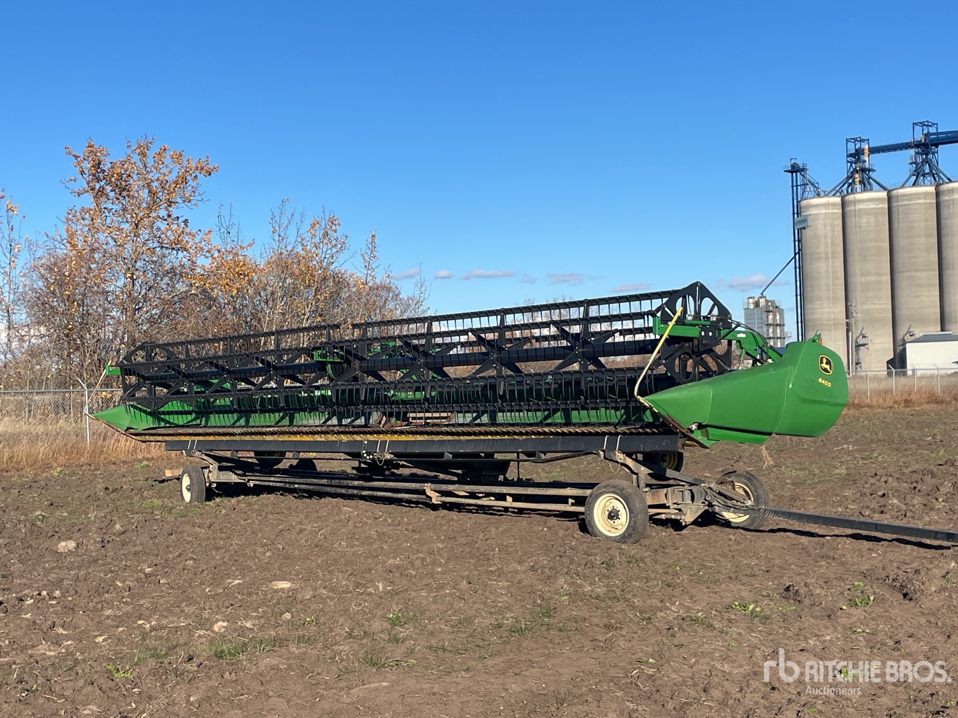2012 John Deere 640D 40 ft Draper Combine Header | Ritchie Bros ...