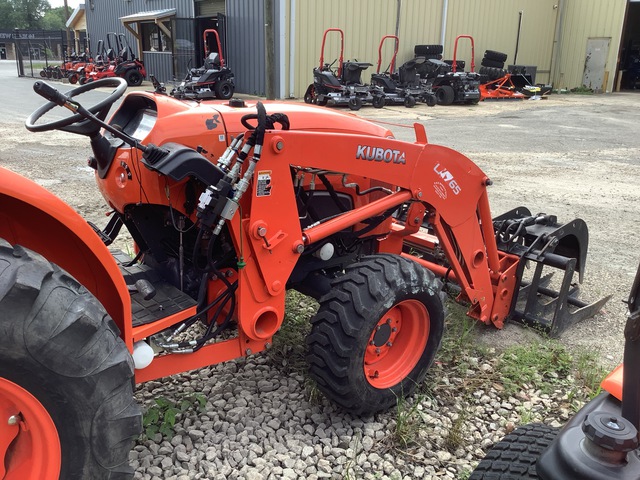 Quantity of (1) Kubota LA765 Front Loader Attachment & (1) Terra Force ...
