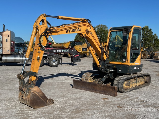 2016 Hyundai R60CR-9A Mini Excavator | Ritchie Bros. Auctioneers