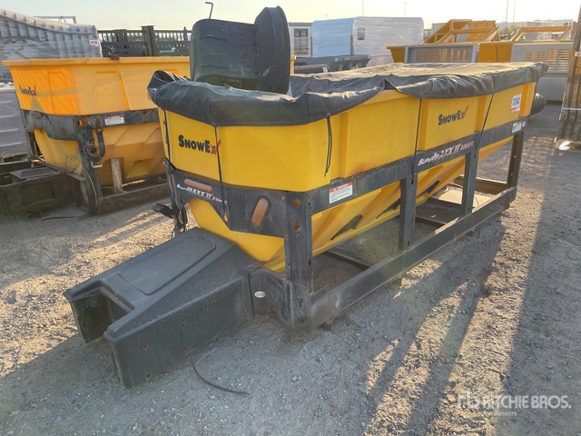 SnowEx Electric SuperMAXXII 9500X Épandeur de sel | Ritchie Bros ...