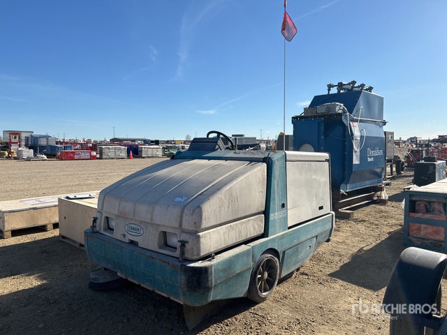 Tennant 6500 Ride-On Floor Sweeper | Ritchie Bros. Auctioneers