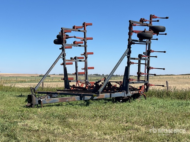 Friggstad 40 ft Cultivator | Ritchie Bros. Auctioneers