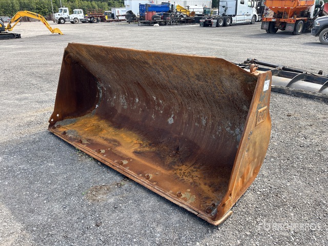 Cat 102 in Q/C Wheel Loader Bucket | Ritchie Bros. Auctioneers