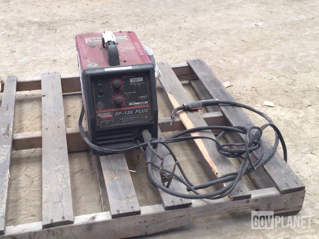 2004 Lincoln Electric SP-135 Plus Welder in Hooks, Texas, United States ...