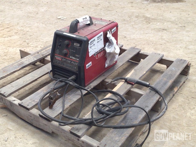 2004 Lincoln Electric SP-135 Plus Welder in Hooks, Texas, United States ...