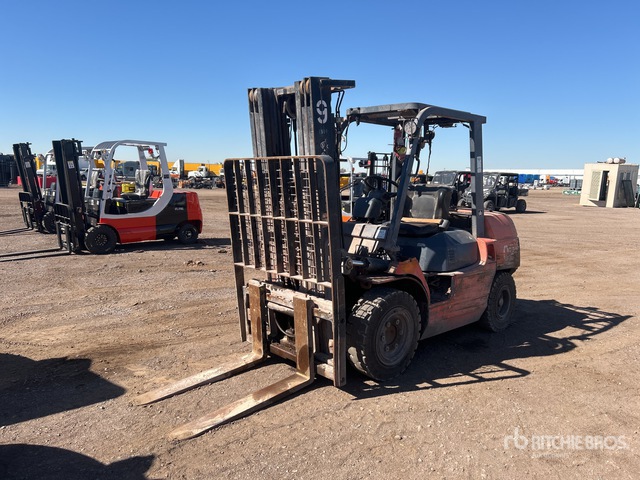 2011 Toyota 7FDU35 Cushion Tire Forklift | Ritchie Bros. Auctioneers