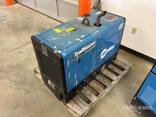 Miller Trailblazer 325 325 A Skid-Mounted Engine Driven Welder ...