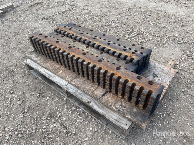Quantity of (22) Grader Ice Edge | Ritchie Bros. Auctioneers
