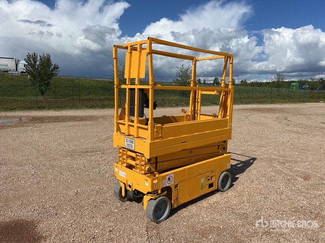 2013 Genie GS-1532 Electric Nacelle Ciseaux Electrique Scissor Lift ...