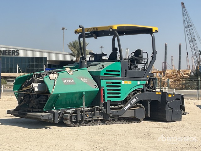 2015 Vogele Super 2100-2 Track Asphalt Paver | Ritchie Bros. Auctioneers