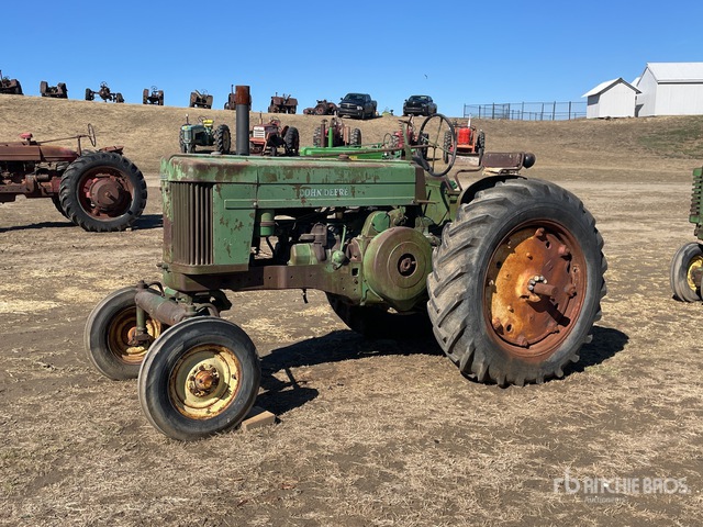 1954 John Deere 70 2WD Tractor histórico | Ritchie Bros. Auctioneers