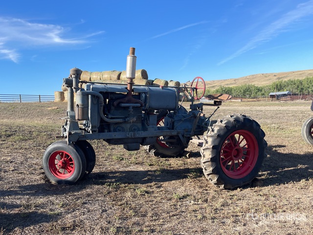 Farmall F30 2WD Narrow Front Row Crop Tractor histórico | Ritchie Bros ...